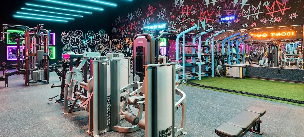 Machines to Enhance Your Next Leg Day | EōS Fitness